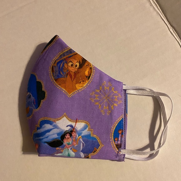 Kim's Closet Creations | Accessories | Disneys Aladdin Doublesided Face ...